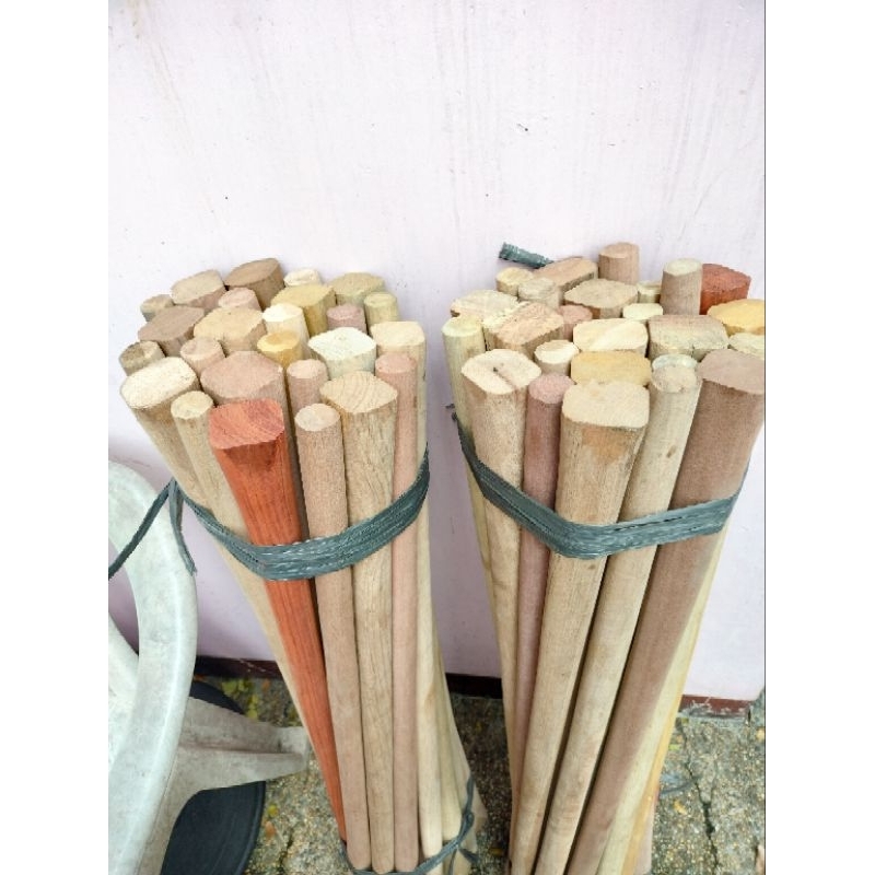 Garden Hoe Asarol Wood 3 ft. (Handle Only) | Shopee Philippines