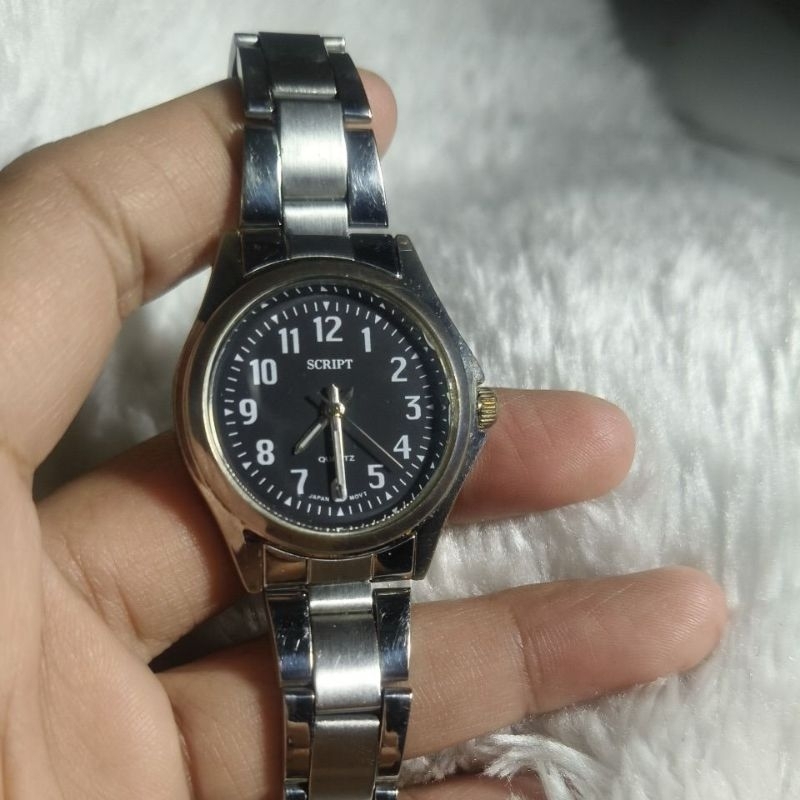 Script black dial Medium Ladies watch Japan | Shopee Philippines