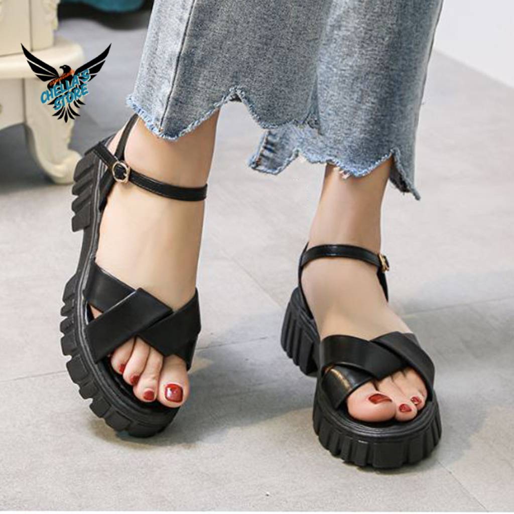 GlitBold Chunky Sandals - Trendy Cream Chunky Platform Sandals l ...