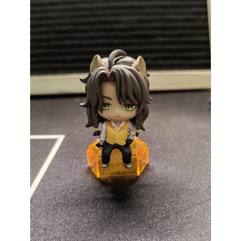 Twisted Wonderland Leona sitting figure | Shopee Philippines