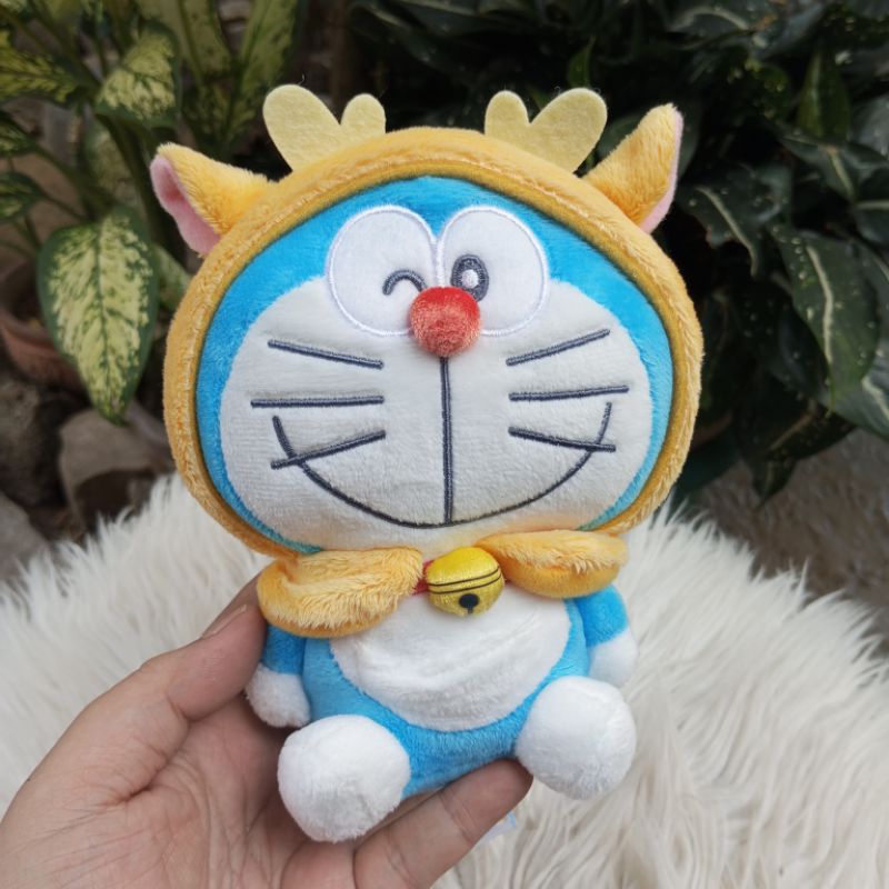 Fujiko DORAEMON Robotic Cat Year Of The Dragon Headgear Plush Toy ...