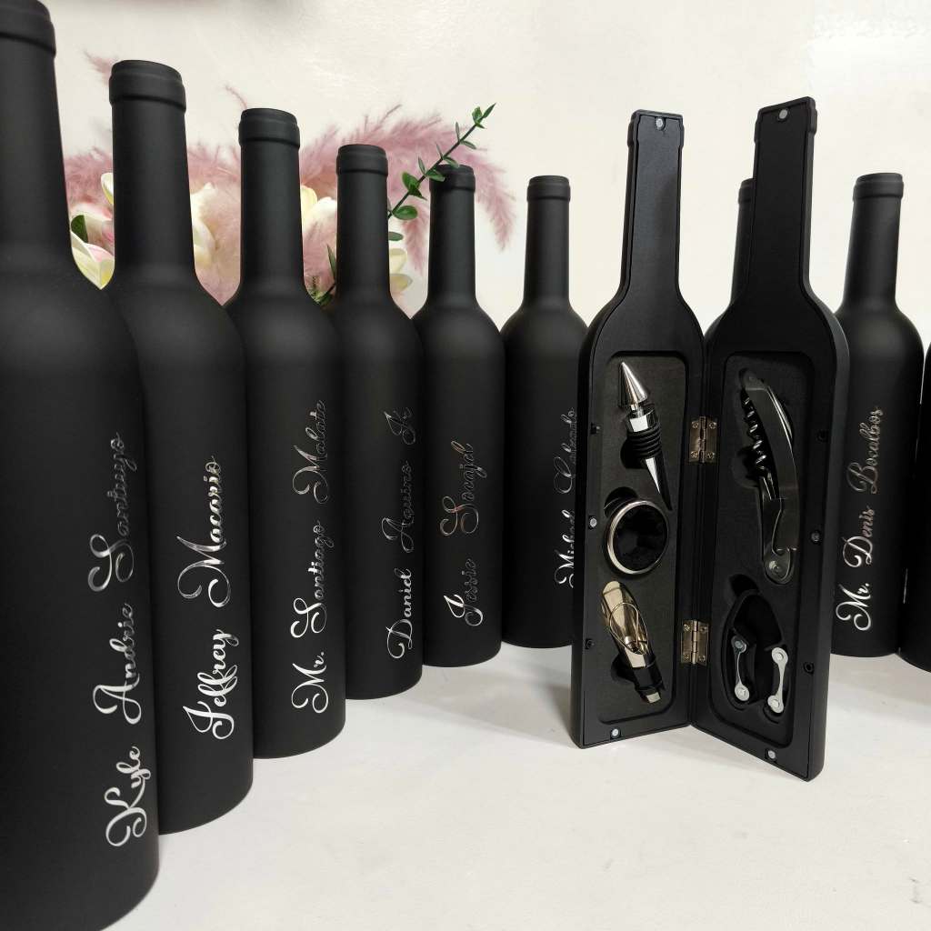 Vyveal Personalized 5-in-1 Wine Opener Gift | Wedding Souvenir Token ...
