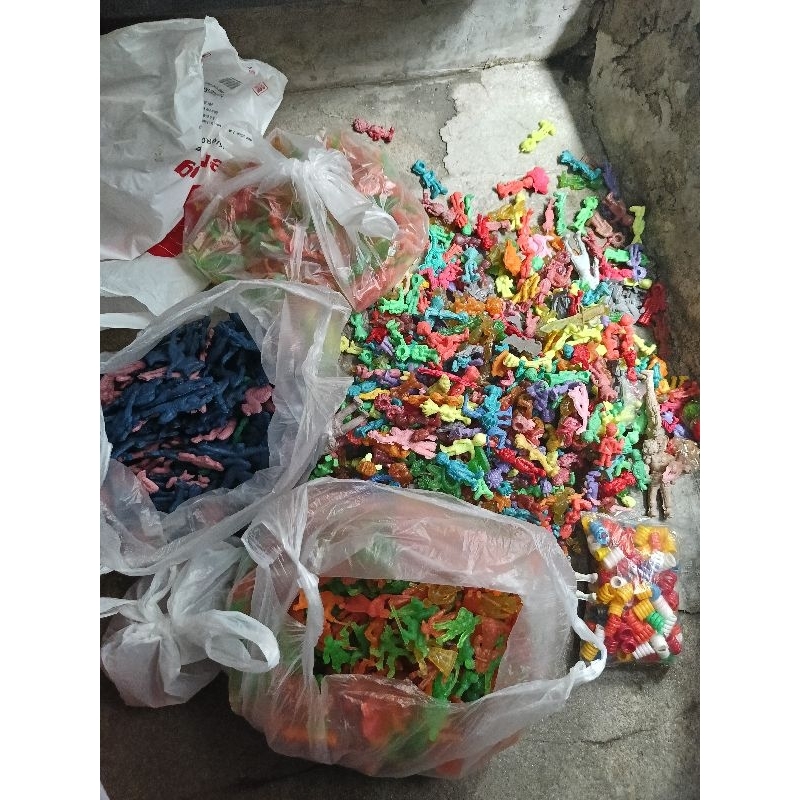 Vintage Palengke/ Kalye toys/ Pinoy Toys/ Tanching/ Batang 90's ...