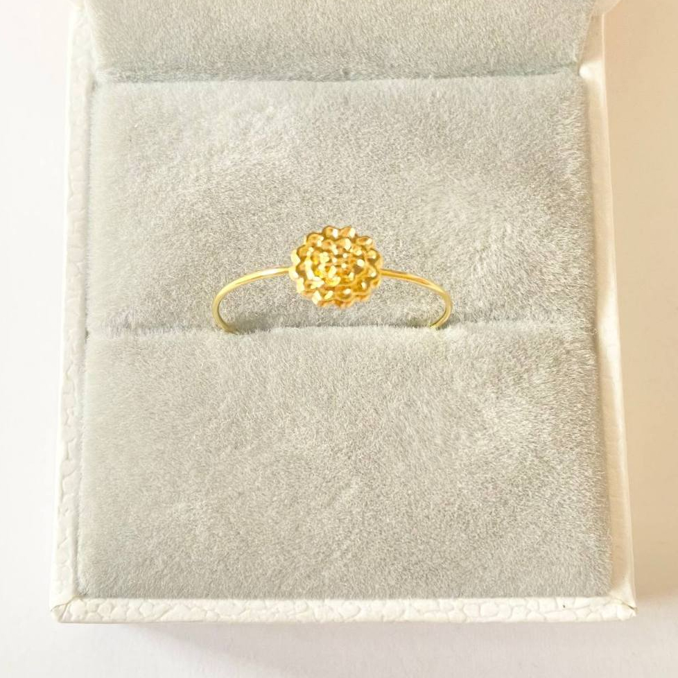 Pawnable 18K Gold Flower Skinny Ring (New) | Shopee Philippines
