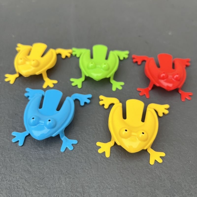 Jumping Frogs Children's Biological Frog Toys New Decompression Toys ...