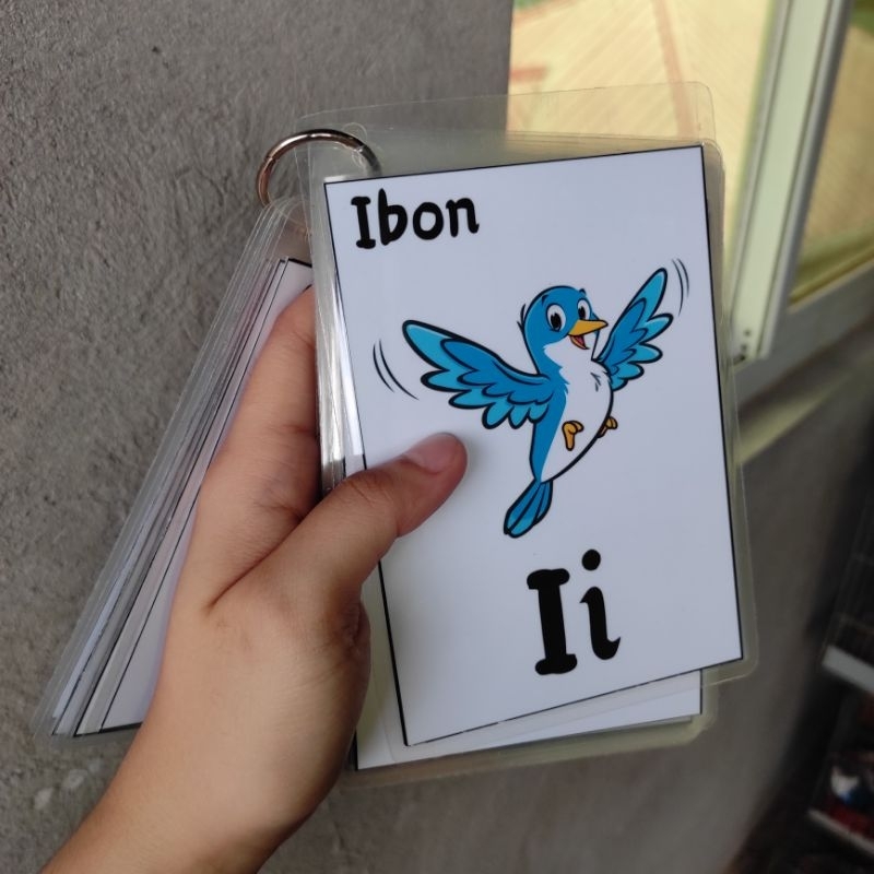 TAGALOG/ FILIPINO ALPHABET FLASHCARDS Laminated with Ringbind | Shopee ...