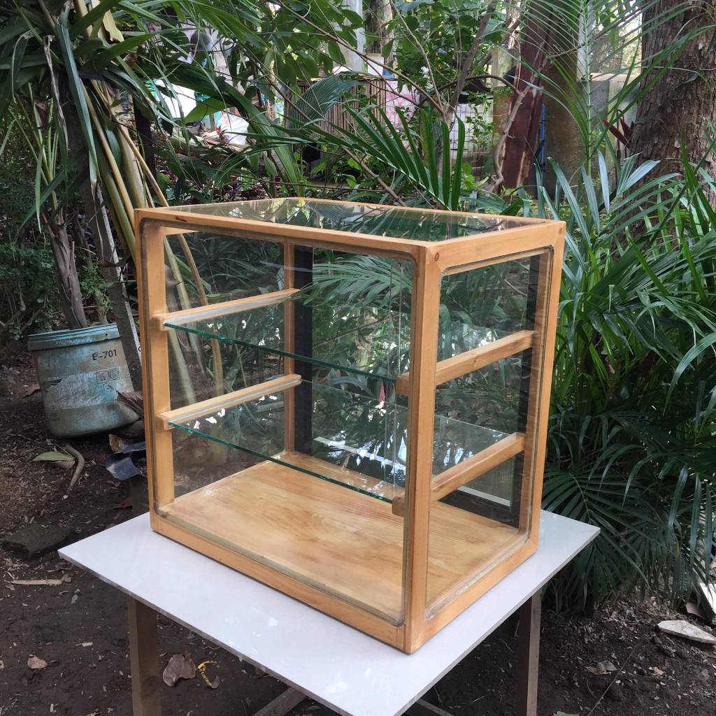 Mira: 3 Layer Pastry Bread Display (PURE GLASS) | Shopee Philippines