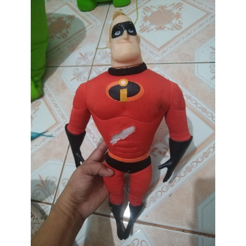 Jakks Pacific Disney Pixar Mr. Incredible Stuff Doll 14" Preloved from ...