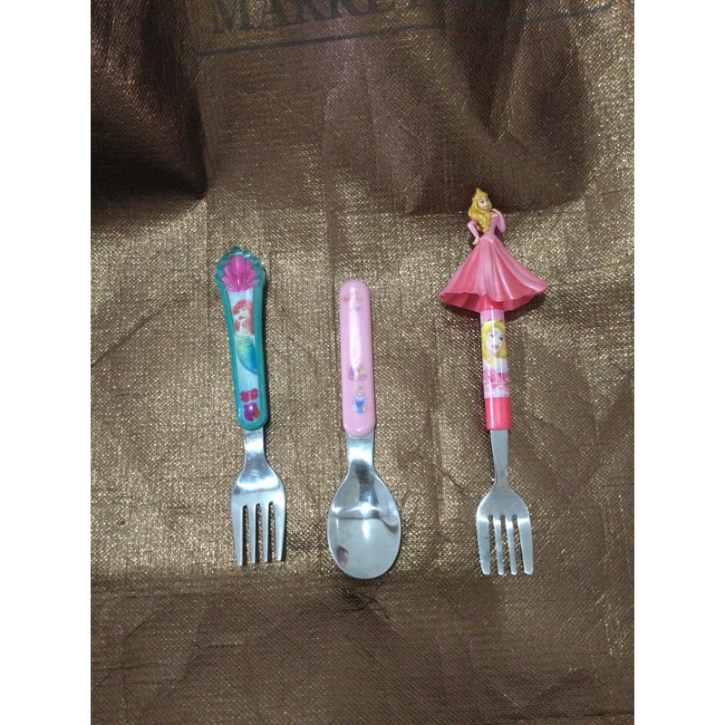 Disney Princess Spoon and Fork Take all unused Hongkong Disneyland ...