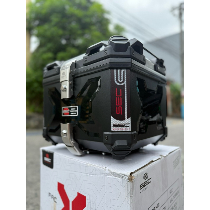 SEC X Factor 45L Hard Plastic top box METAL BASE PLATE DUAL LOCK PROMO ...