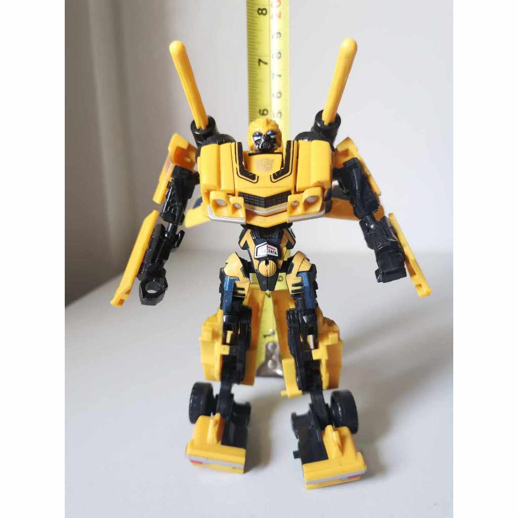 Transformers movie classic camaro Bumblebee deluxe class | Shopee ...