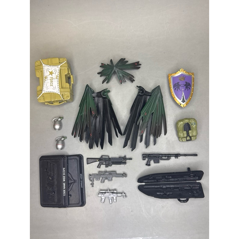 3.75 Action figure accessory weapons parts stands gijoe marveluniverse ...