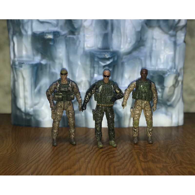 Army Rangers Scopes & Smoke and Marine Force Grunt - 3.75 Elite Force ...