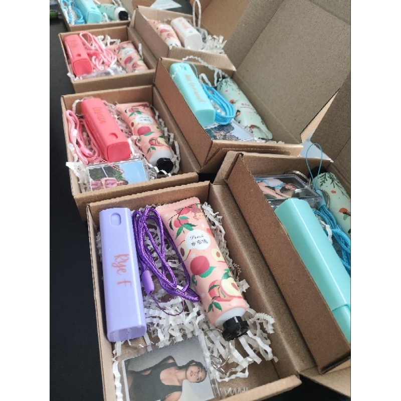 CUSTOMIZED GIFT IN A BOX ｜Souvenir ｜Giveaways birthday gifts | Shopee ...