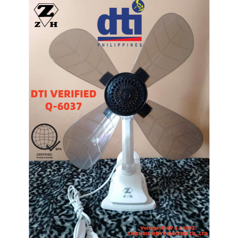 ZH 4 Blades Clip fan Mini table clip fan desk fan (prime) | Shopee ...