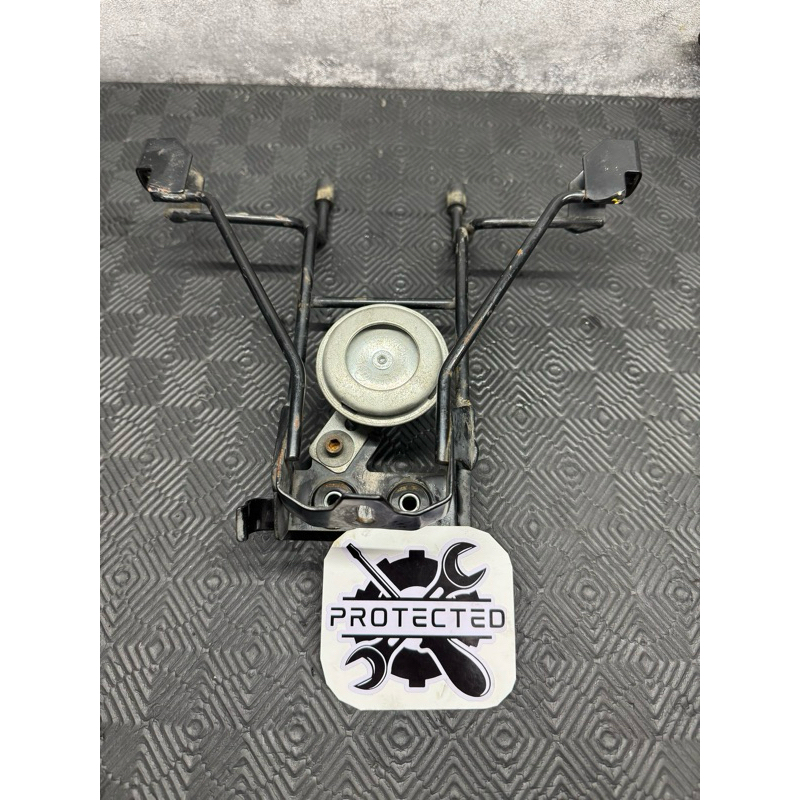 RAIDER R150 HEADLIGHT BRACKET REBORN SGP W/ HORN (USED-ORIG) | Shopee ...