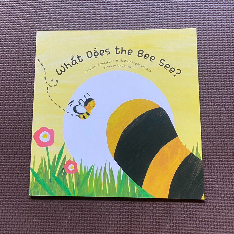 What Does the Bee See (Paperback) | Shopee Philippines