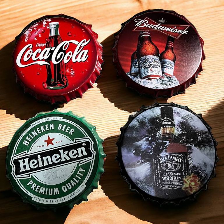 Decors and Beyond Decorative Drinks Bottle Caps Rustic and Vintage Wall ...