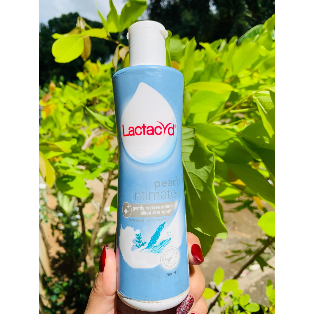 Lactacyd Feminine Wash Pearl Intimate 250ML | Shopee Philippines