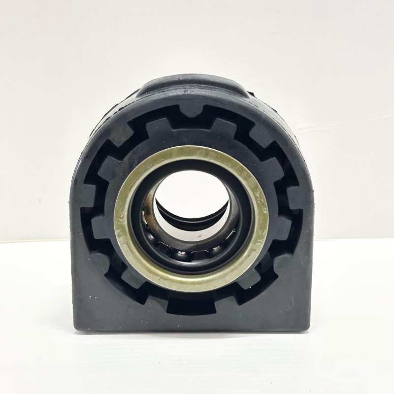 Center Bearing Assembly for Isuzu 4BA1 4BC2 Big Truck Spare Parts ...