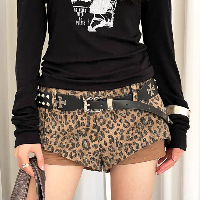 Leather Belt For Men Punk Belt Rivet Waist Belts Fashion Retro Carving ...