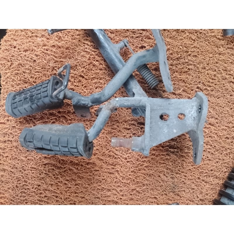 Suzuki Gd110 driver footrest | Shopee Philippines