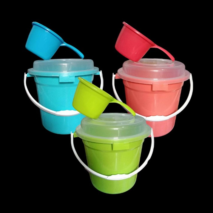 Pail/Timba with Cover and Lock for Household and Room Use (FREE TABO ...