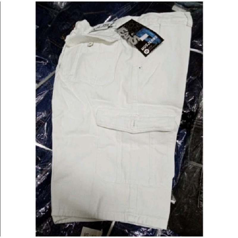 WHITE CARGO MAONG SHORT FOR MEN | Shopee Philippines