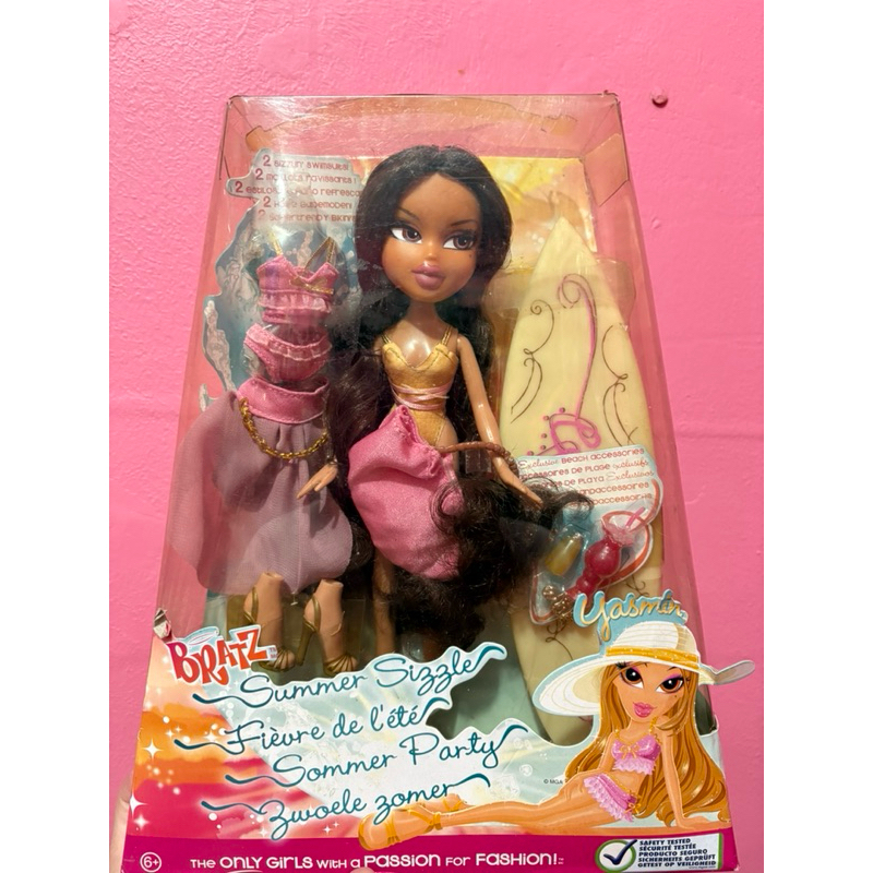 MGA ENTERTAINMENT BRATZ SPRING BREAK SERIES 10 INCH DOLL SET - YASMIN ...