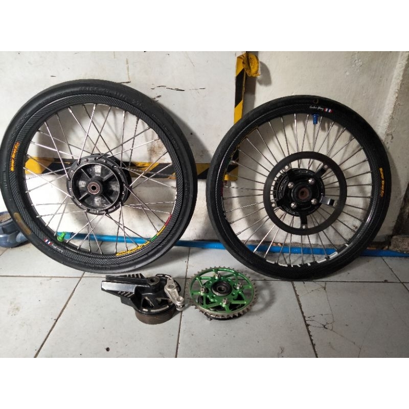 SDR ORIG CARBON RIMSET (DRUM BRAKE) FOR RAIDER 150 CARB/FI USED BUT ...