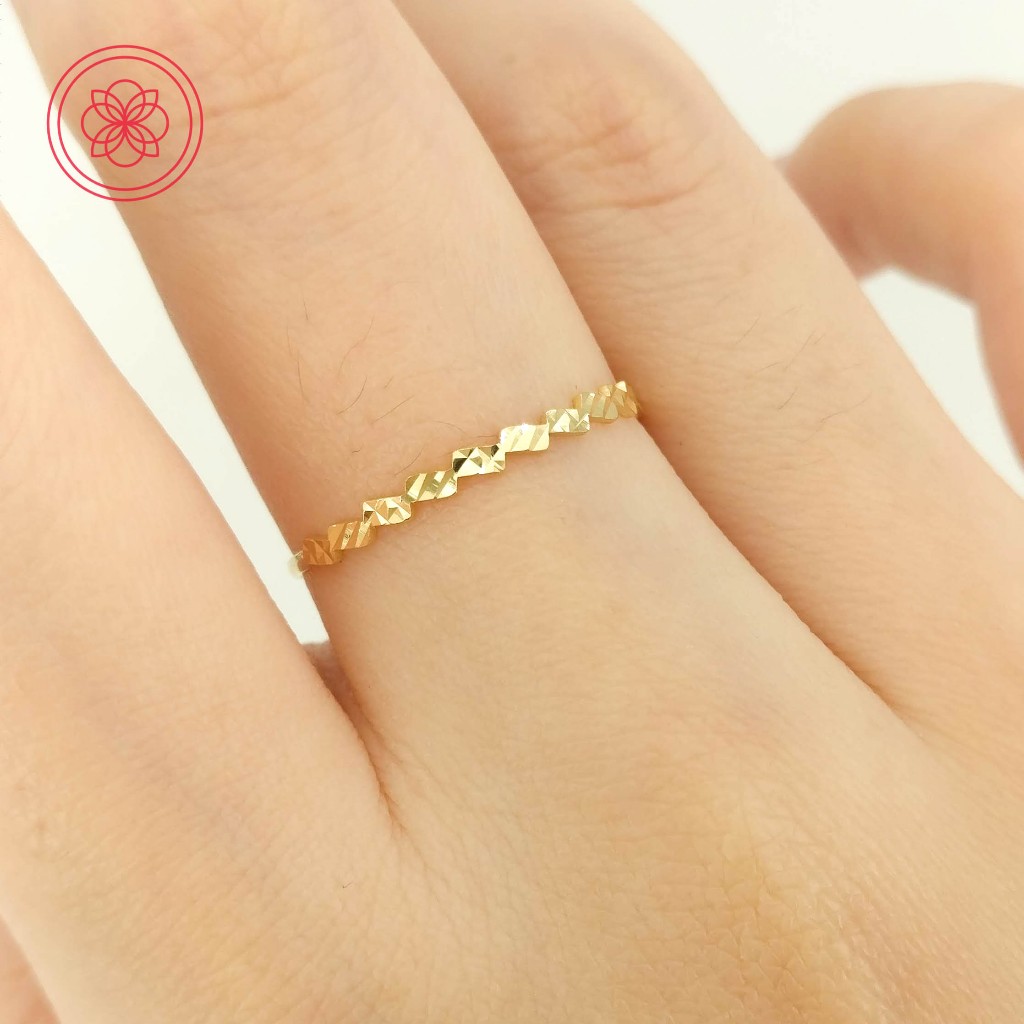 COD PAWNABLE 18k Saudi Gold Minimalist Modern Frosted Zigzag Band Ring ...