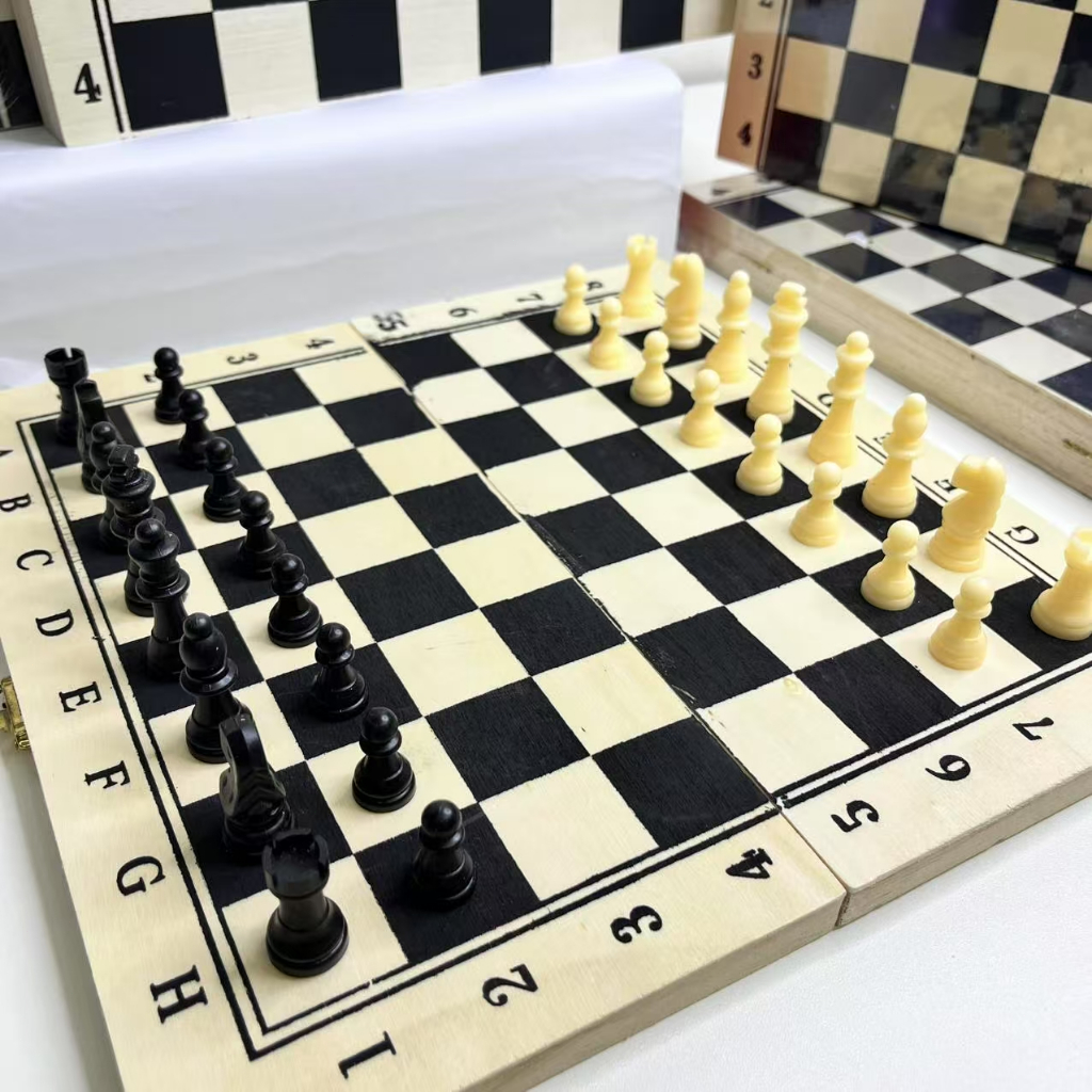 International Chessboard Folding Wooden Game Toy With Chess Pieces For ...