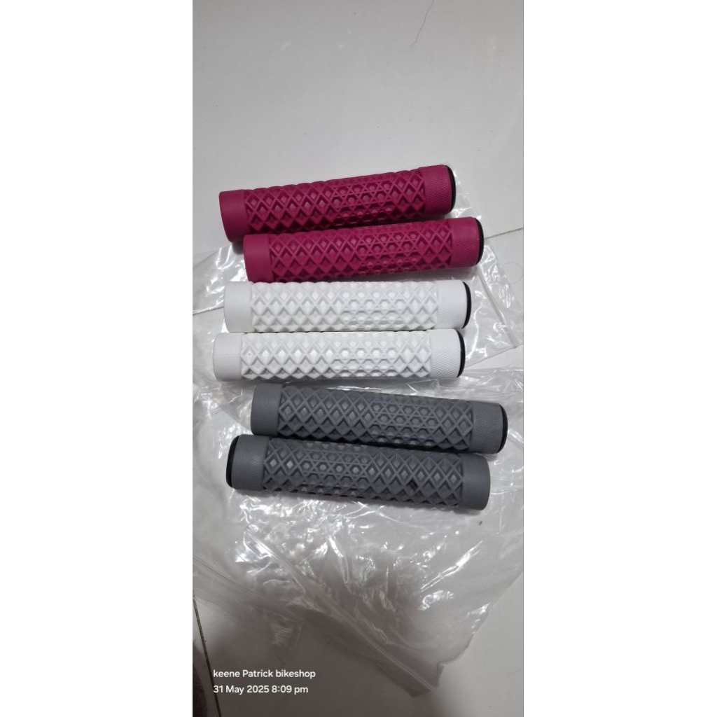 waffle grips 150 pesos pair brandnew rubber assorted color available ...