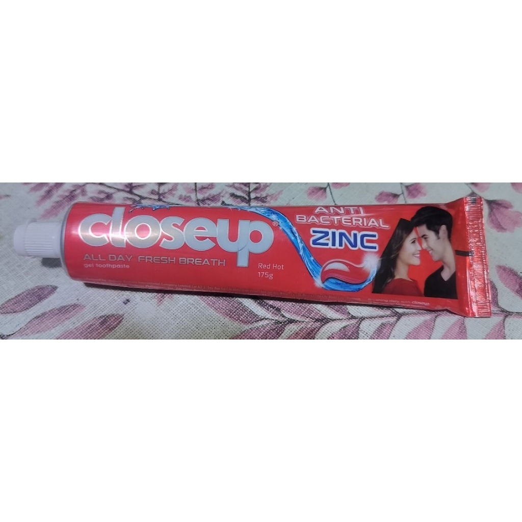 Closeup Gel Toothpaste 175g, hubad or no box, Market Return | Shopee ...