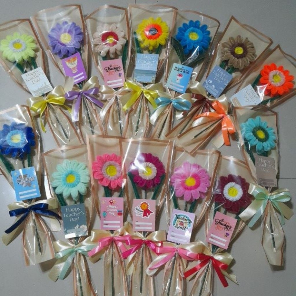gerbera daisy single bouquet fuzzy wire (with freebies) | Shopee ...
