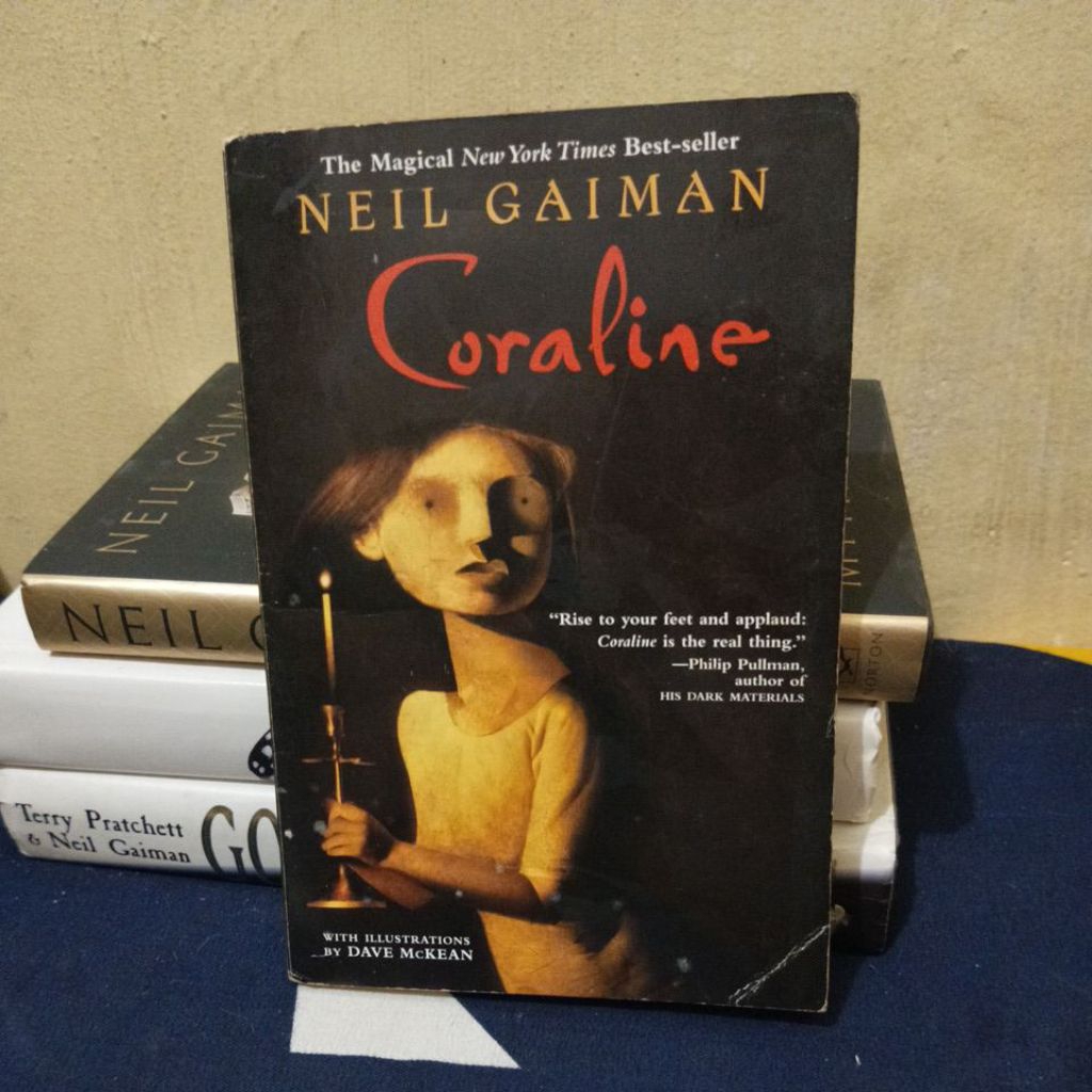 Coraline by Neil Gaiman [ trade paperback ] | Shopee Philippines