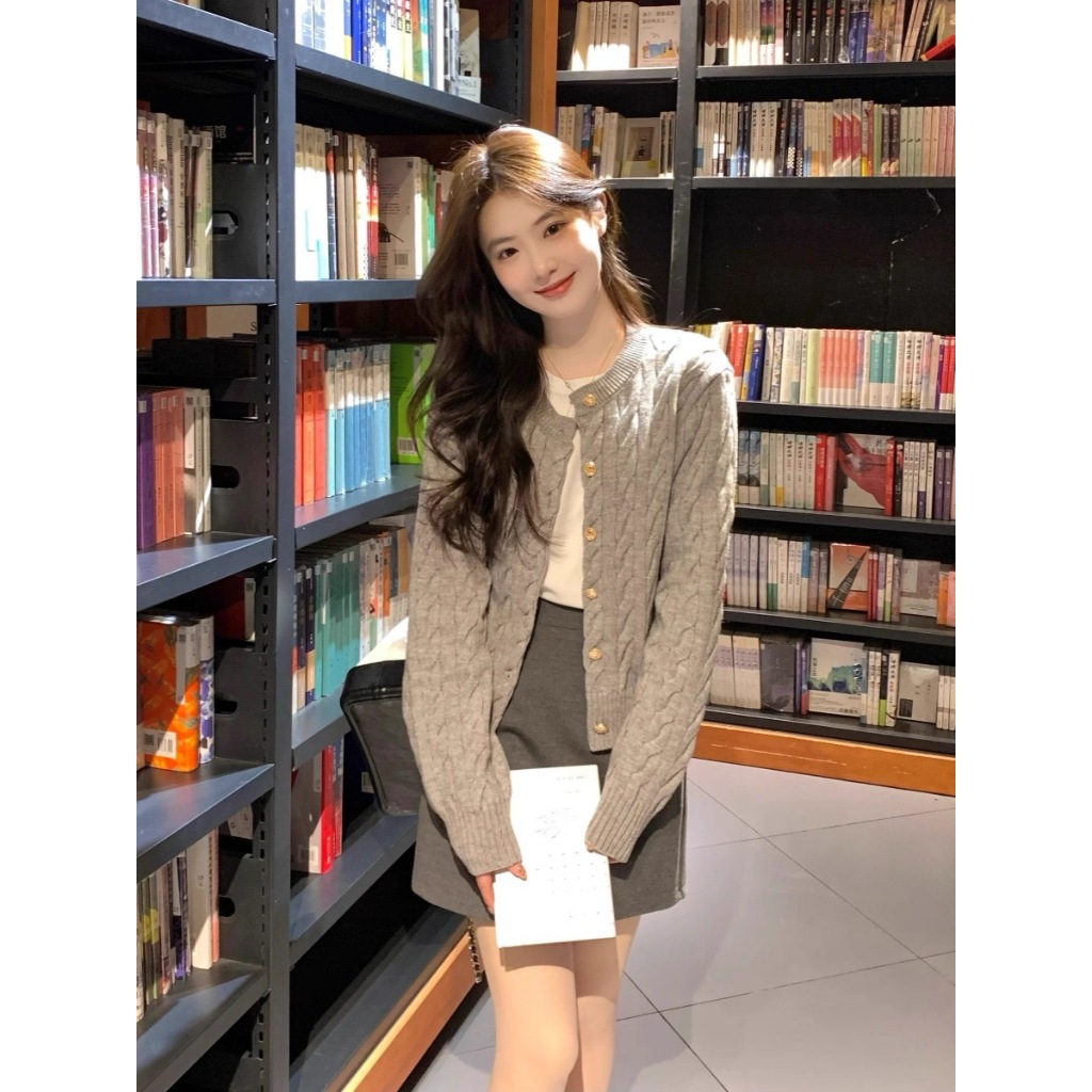 Jolly Chic High Quality Button Down Braided Pattern Long Sleeve Loose ...