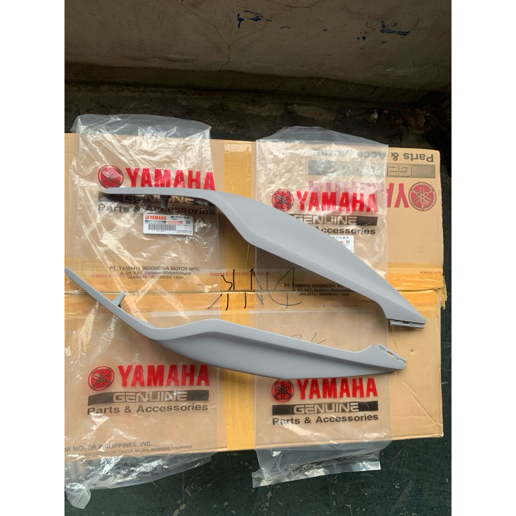 Body Cover/ Side Cover 5 & 6 for AEROX V2 (Yamaha Genuine Parts ...