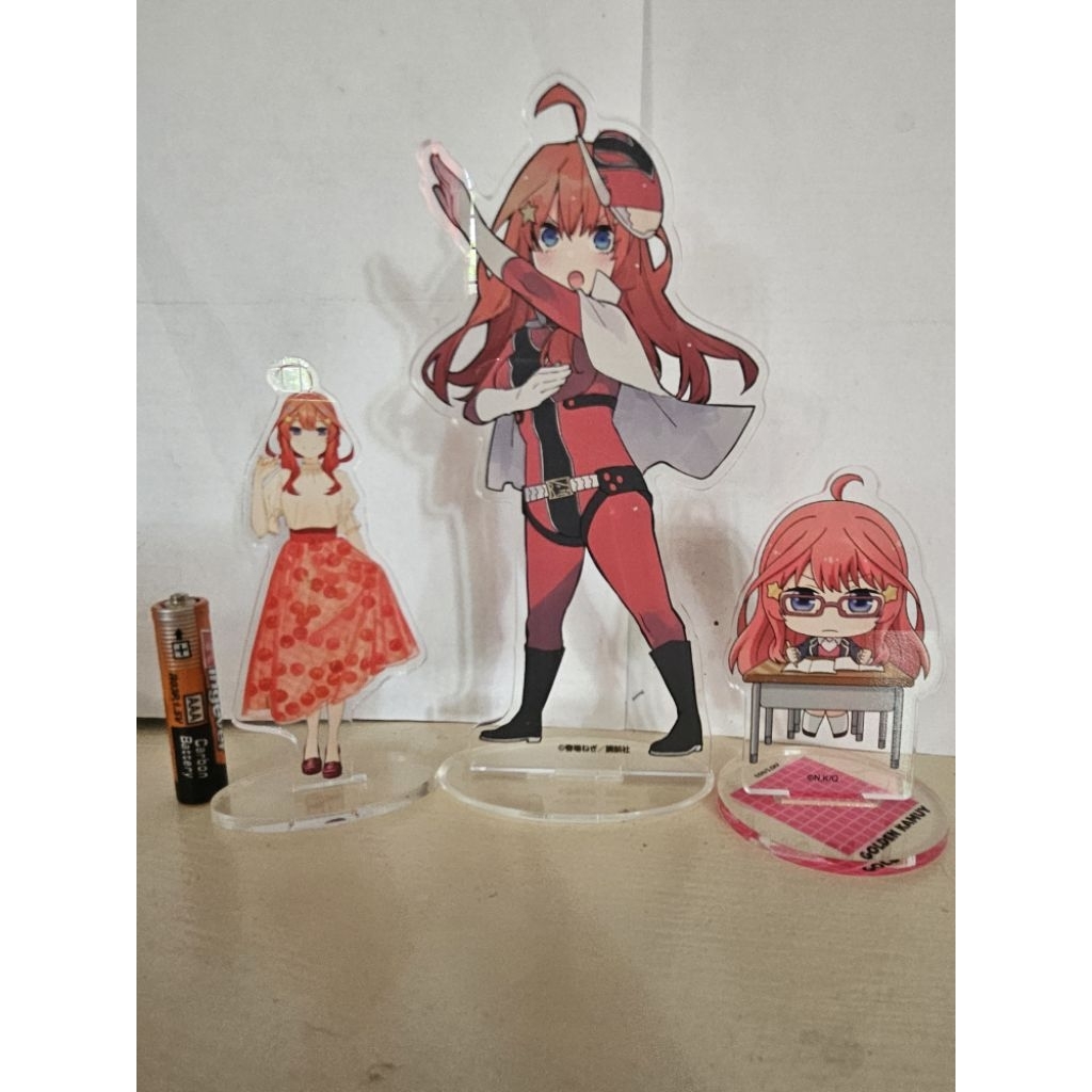 Quintessential Quintuplets - Official Itsuki Nakano Acrylic Standees ...