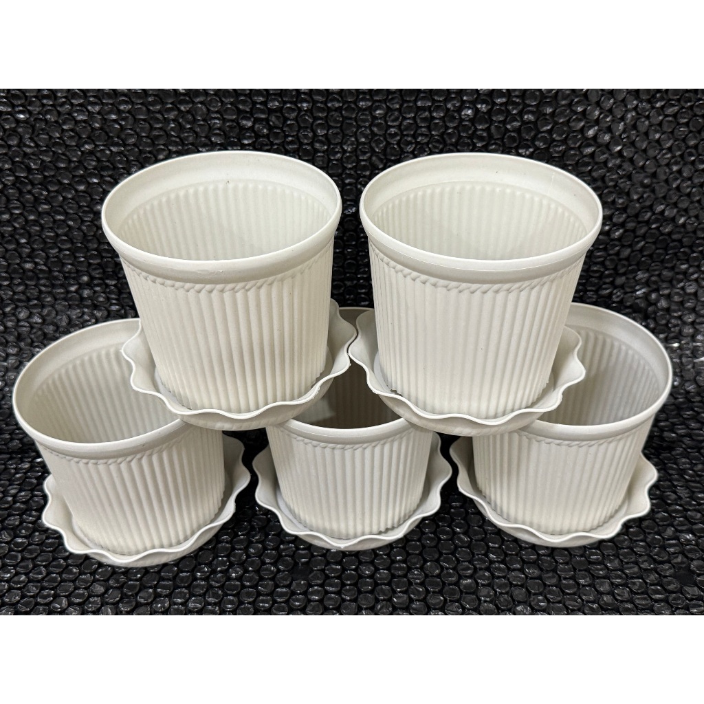 5 pieces corrugated pots with saucer 11x10cm / white Corinthian ludu ...