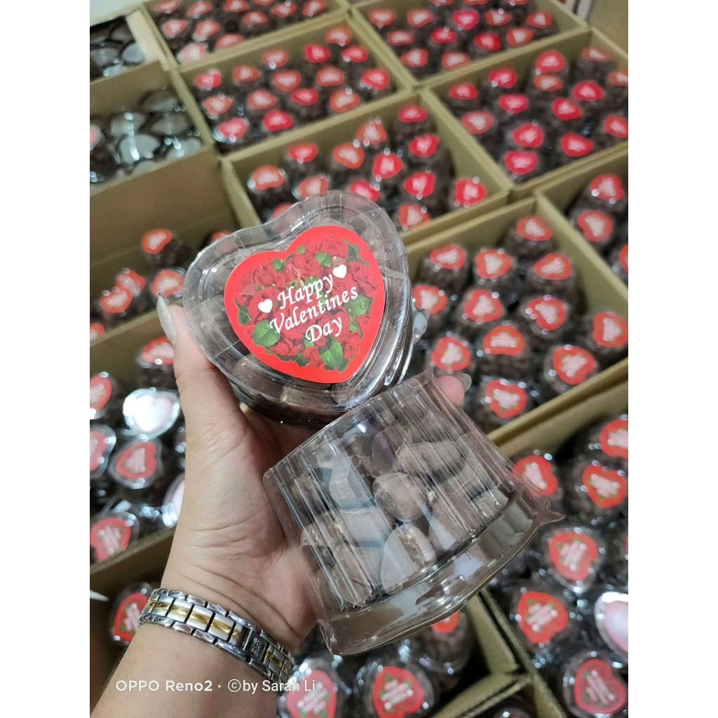 Valentine Heart Chocolate Gift Box, Sweet Romantic Chocolate Present ...