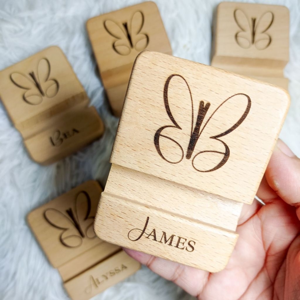 YM Personalized Wooden Phone Holder Laser Engraved Phone Stand Youniq ...