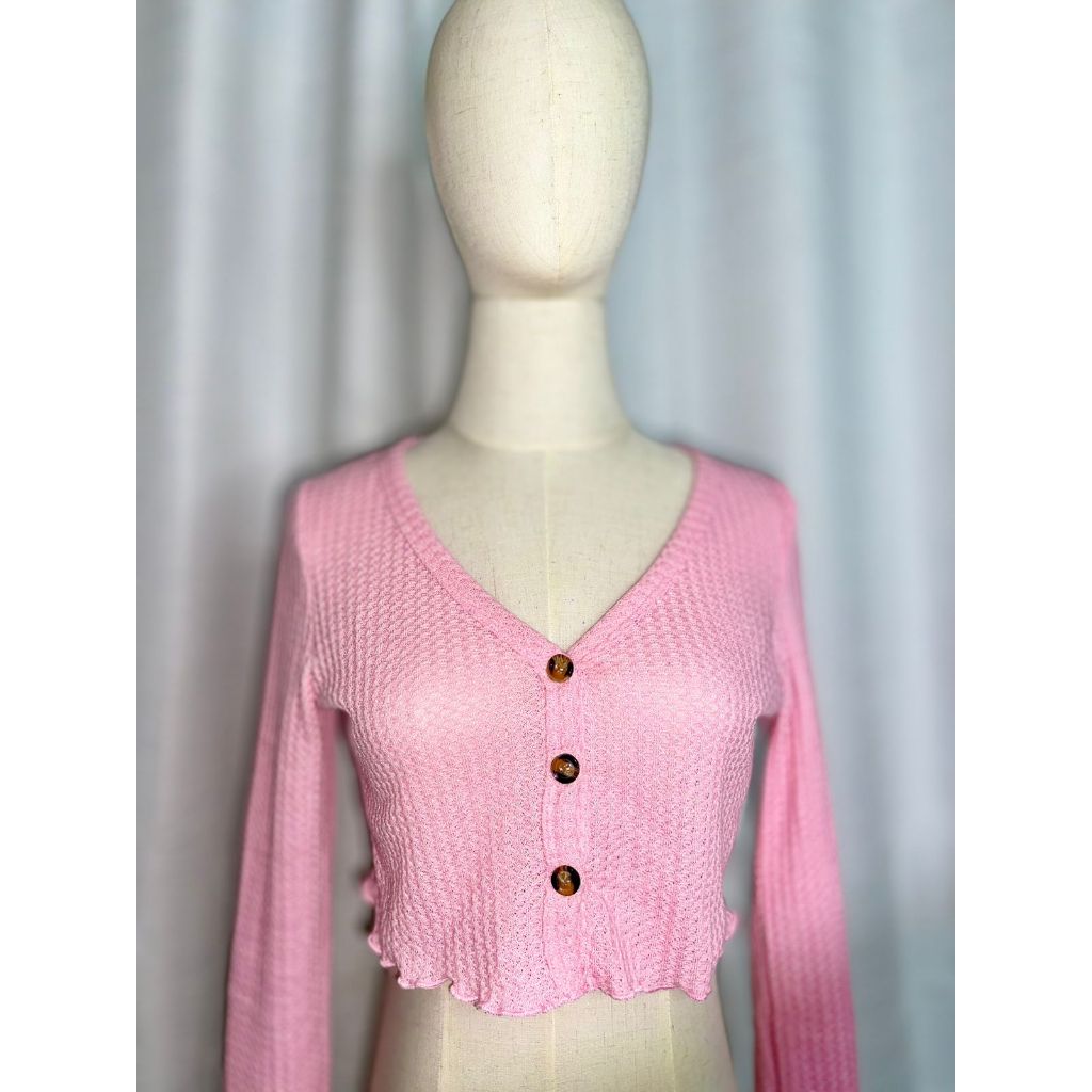 Pre-loved Pink Waffle Knit Cropped Button-Down Cardigan-Small | Shopee ...