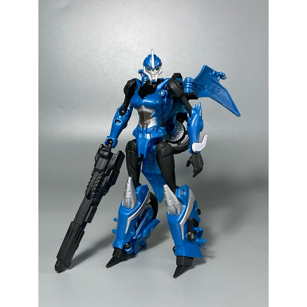 Transformers Prime Robots in disguise Arcee Deluxe class tf robot toy ...