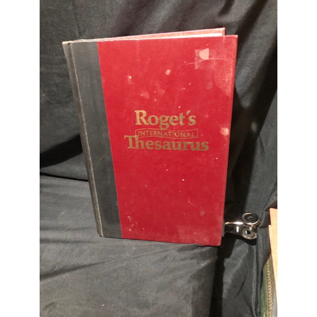 ROGET’S INTERNATIONAL THESAURUS BY ROBERT L. CHAPMAN | Shopee Philippines