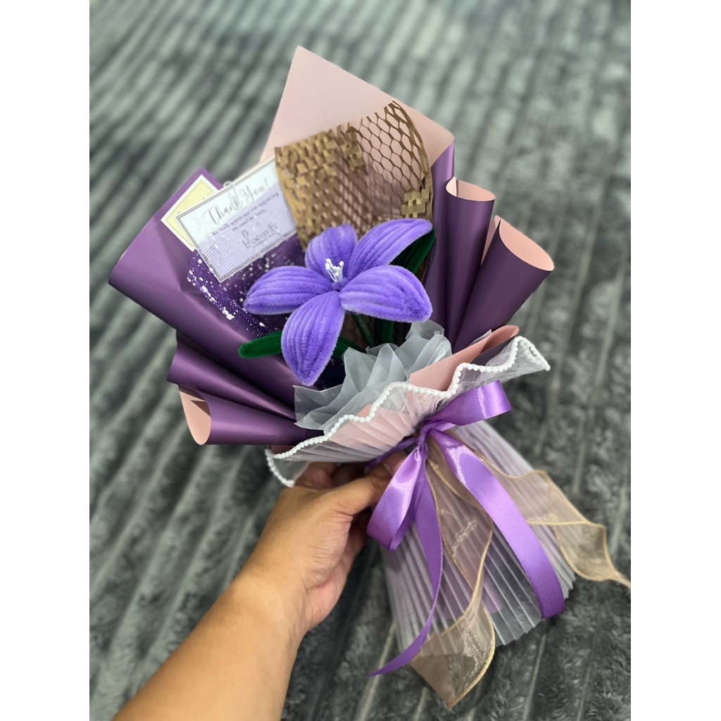 Single Lily Fuzzy Wire Bouquet (with free letter card) | Shopee Philippines