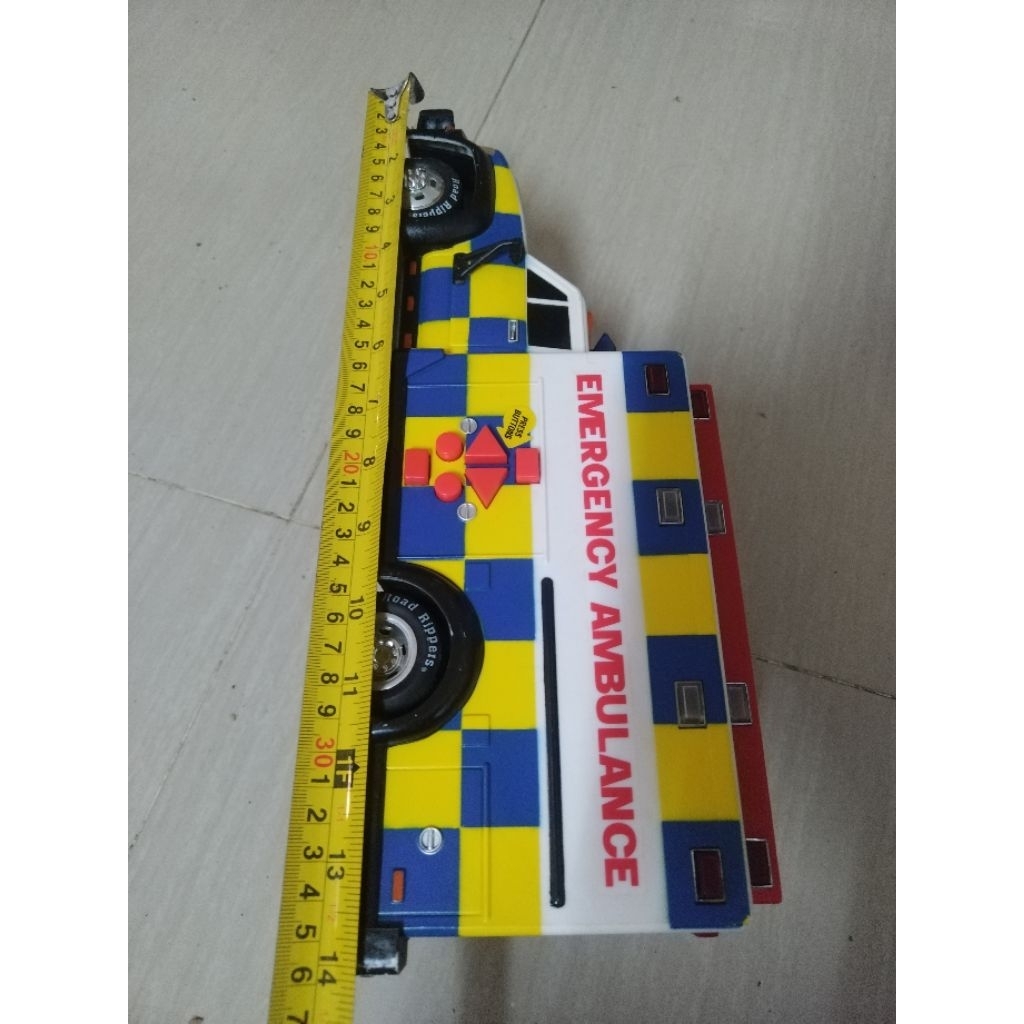 Emergency Ambulance Road Rippers Preloved Second Hand Toys from UK Box ...