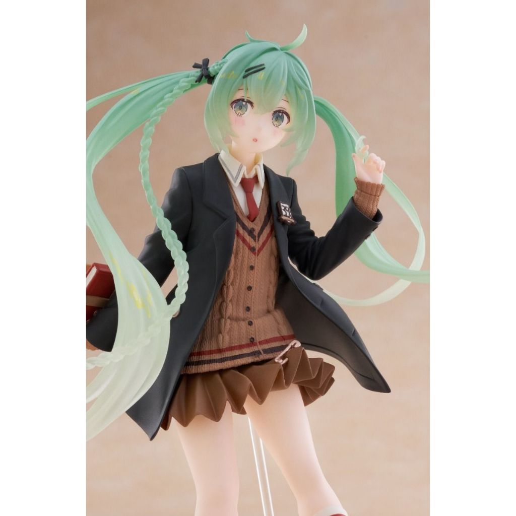 Authentic Hatsune Miku Fashion Preppy Ver. Character Vocal Series 01 ...