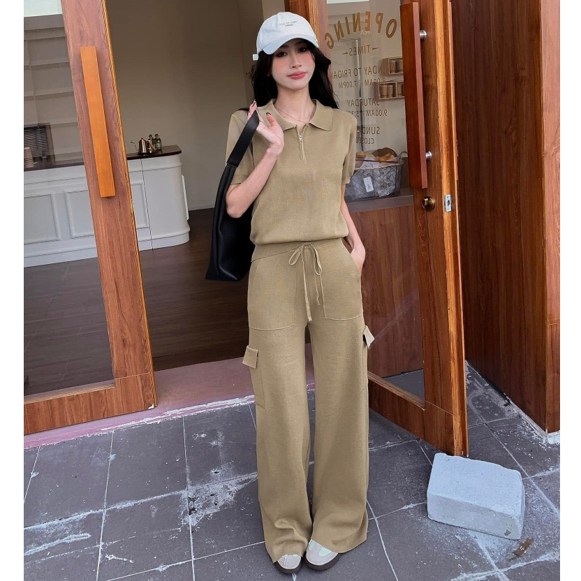 Zipper-up Collar Neck Top & Drawstring Garter Side Pocket Jogger Pants ...