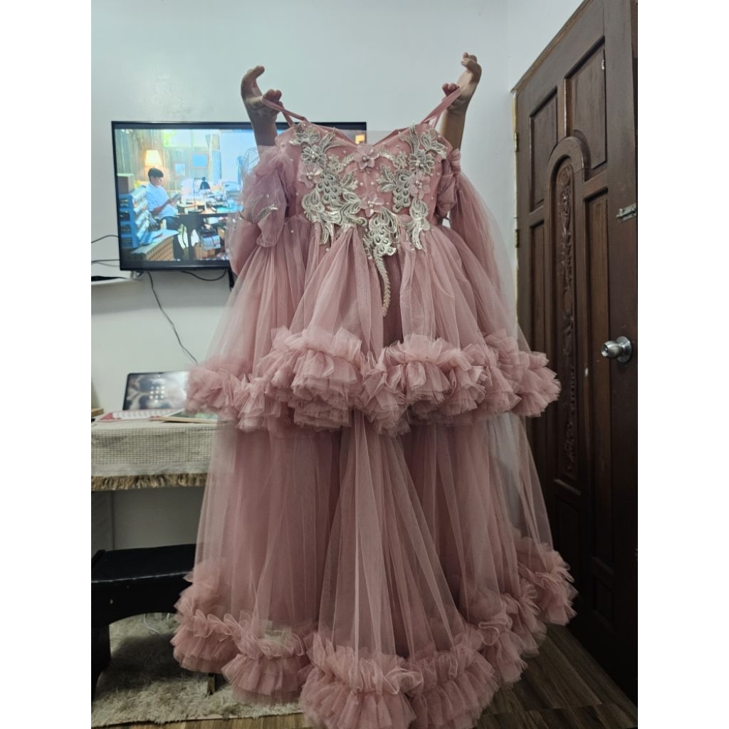 Ukay/Second hand/ Preloved dress/ like new (para sa mga umorder lang ...